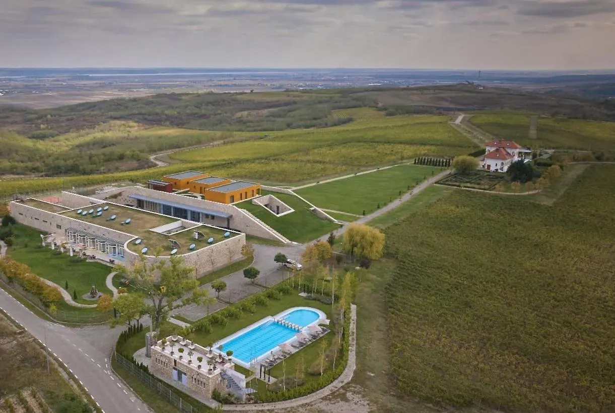 5 hoteluri populare în Dragasani, , România | carpathians-romania.com